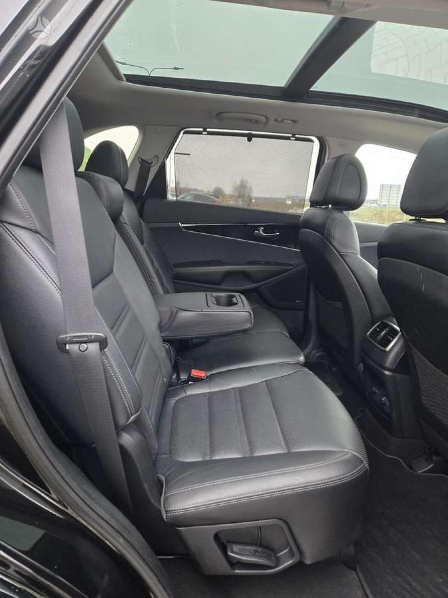 Melns Kia Sorento 2015 Viļņa, ar dzinēja tilpumu 2.20 L un nobraukumu 224 tūkst. km par 12900 €, foto 12 vietnē AUTOMOTO.COM.LV