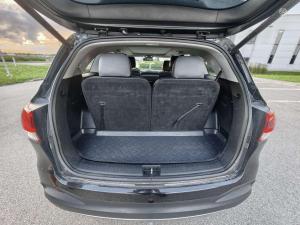 Black Kia Sorento 2015 in Vilnius, with an engine capacity of 2.20 L and mileage of 191 thousand km for 15900 €, photo 18 on AUTOMOTO.COM.LV