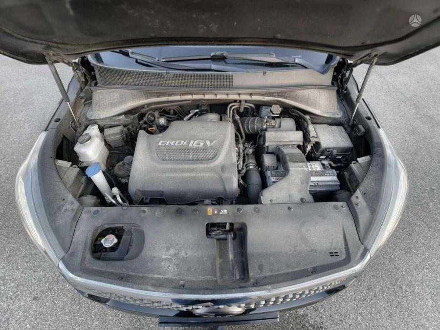 Black Kia Sorento 2015 in Vilnius, with an engine capacity of 2.20 L and mileage of 191 thousand km for 15900 €, photo 22 on AUTOMOTO.COM.LV