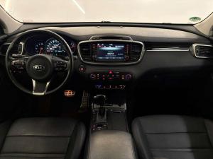 Melns Kia Sorento 2015 Marijampole, ar dzinēja tilpumu 2.20 L un nobraukumu 251 tūkst. km par 12750 €, foto 19 vietnē AUTOMOTO.COM.LV