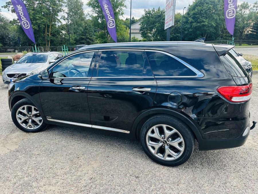 Black Kia Sorento 2015 in Alytus, with an engine capacity of 2.20 L and mileage of 150 thousand km for 13900 €, photo 7 on AUTOMOTO.COM.LV