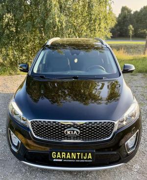 Black Kia Sorento 2015 in Siauliai, with an engine capacity of 2.20 L and mileage of 210 thousand km for 15950 €, photo 24 on AUTOMOTO.COM.LV