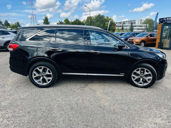 Melns Kia Sorento 2015 Alīta, ar dzinēja tilpumu 2.20 L un nobraukumu 150 tūkst. km par 13800 €, foto 6 vietnē AUTOMOTO.COM.LV