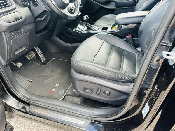 Melns Kia Sorento 2015 Alīta, ar dzinēja tilpumu 2.20 L un nobraukumu 150 tūkst. km par 13800 €, foto 9 vietnē AUTOMOTO.COM.LV