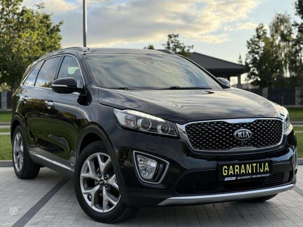 Kia Sorento 2015 in Siauliai on AUTOMOTO.COM.LV Black Kia Sorento 2015 in Siauliai, with an engine capacity of 2.20 L and mileage of 248 thousand km for 15950 €, photo 1 on AUTOMOTO.COM.LV