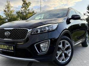 Black Kia Sorento 2015 in Siauliai, with an engine capacity of 2.20 L and mileage of 248 thousand km for 15950 €, photo 13 on AUTOMOTO.COM.LV