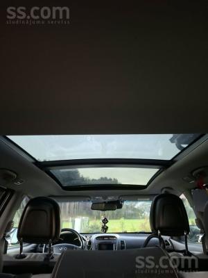 Black Kia Sorento 2015 in Riga, with an engine capacity of 2.20 L and mileage of 295 thousand km for 10700 €, photo 5 on AUTOMOTO.COM.LV