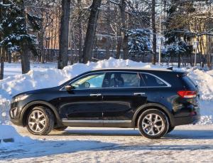 Black Kia Sorento 2016 in Vilnius, with an engine capacity of 2.20 L and mileage of 183 thousand km for 13613 €, photo 5 on AUTOMOTO.COM.LV