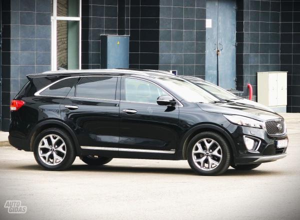 Black Kia Sorento 2016 in Vilnius, with an engine capacity of 2.20 L and mileage of 183 thousand km for 16300 €, photo 6 on AUTOMOTO.COM.LV