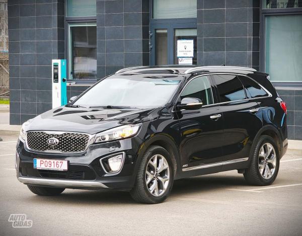 Black Kia Sorento 2016 in Vilnius, with an engine capacity of 2.20 L and mileage of 183 thousand km for 14950 €, photo 2 on AUTOMOTO.COM.LV