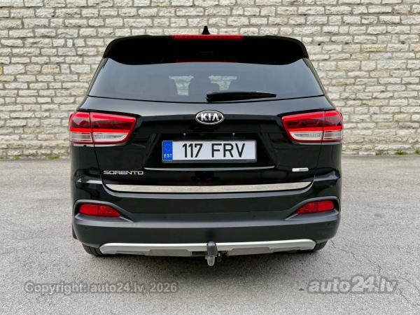 Melns Kia Sorento 2016 Tallina, ar dzinēja tilpumu 2.20 L un nobraukumu 261 tūkst. km par 13700 €, foto 4 vietnē AUTOMOTO.COM.LV