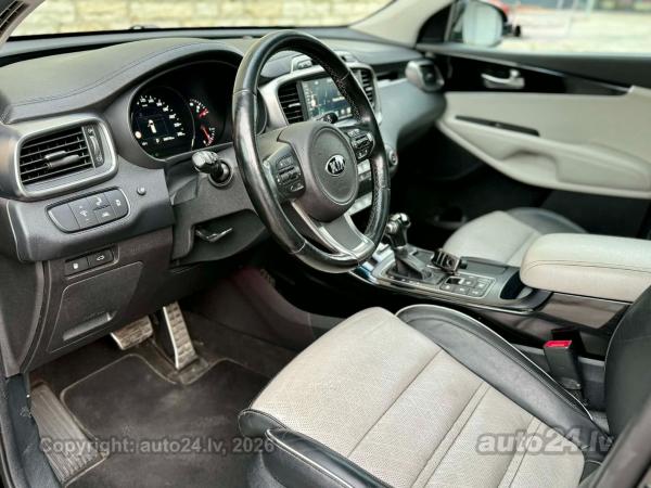 Melns Kia Sorento 2016 Tallina, ar dzinēja tilpumu 2.20 L un nobraukumu 261 tūkst. km par 13700 €, foto 8 vietnē AUTOMOTO.COM.LV