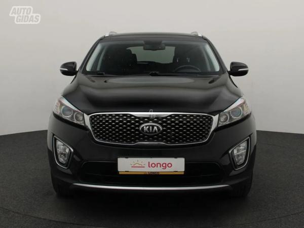 Black Kia Sorento 2016 in Vilnius, with an engine capacity of 2.20 L and mileage of 268 thousand km for 13399 €, photo 3 on AUTOMOTO.COM.LV
