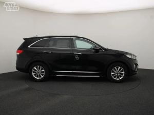 Black Kia Sorento 2016 in Vilnius, with an engine capacity of 2.20 L and mileage of 268 thousand km for 13399 €, photo 10 on AUTOMOTO.COM.LV