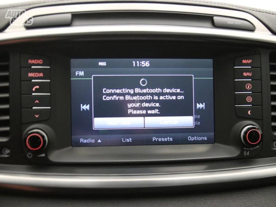 Black Kia Sorento 2016 in Vilnius, with an engine capacity of 2.20 L and mileage of 268 thousand km for 13399 €, photo 25 on AUTOMOTO.COM.LV