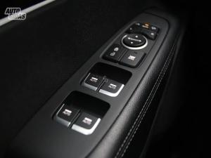 Black Kia Sorento 2016 in Vilnius, with an engine capacity of 2.20 L and mileage of 268 thousand km for 13399 €, photo 28 on AUTOMOTO.COM.LV