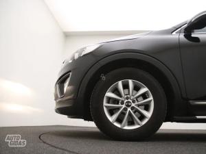 Black Kia Sorento 2016 in Vilnius, with an engine capacity of 2.20 L and mileage of 268 thousand km for 13399 €, photo 29 on AUTOMOTO.COM.LV