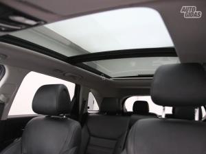 Black Kia Sorento 2016 in Vilnius, with an engine capacity of 2.20 L and mileage of 268 thousand km for 13399 €, photo 34 on AUTOMOTO.COM.LV