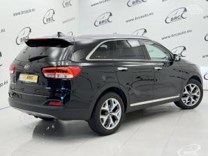 Черный Киа Соренто 2016 в Авиженяй, объемом двигателя 2.20 л и пробегом 184 тыс. км за 14900 €, фото 3 на AUTOMOTO.COM.LV