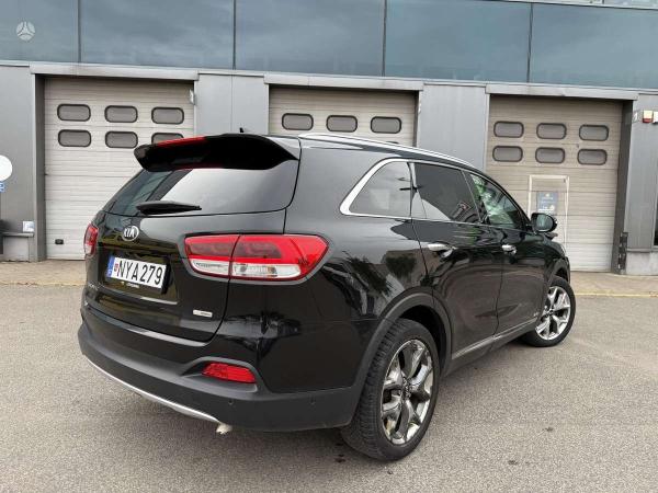 Melns Kia Sorento 2016 Viļņa, ar dzinēja tilpumu 2.20 L un nobraukumu 261 tūkst. km par 6650 €, foto 2 vietnē AUTOMOTO.COM.LV
