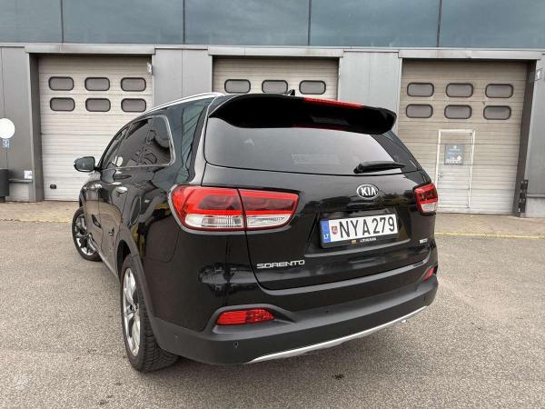 Melns Kia Sorento 2016 Viļņa, ar dzinēja tilpumu 2.20 L un nobraukumu 261 tūkst. km par 6650 €, foto 4 vietnē AUTOMOTO.COM.LV