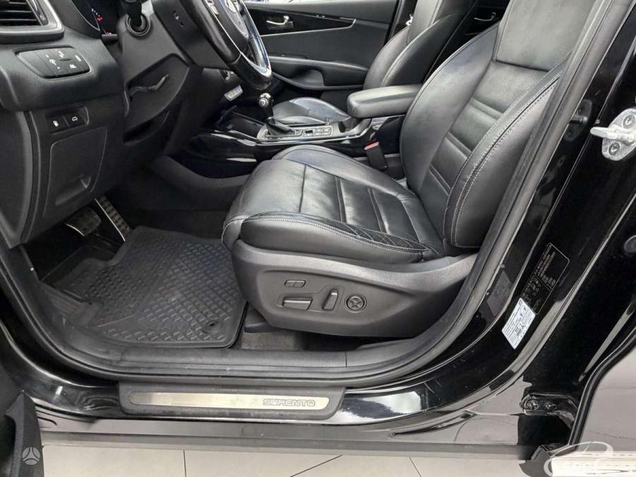 Melns Kia Sorento 2016 Viļņa, ar dzinēja tilpumu 2.20 L un nobraukumu 184 tūkst. km par 14500 €, foto 27 vietnē AUTOMOTO.COM.LV