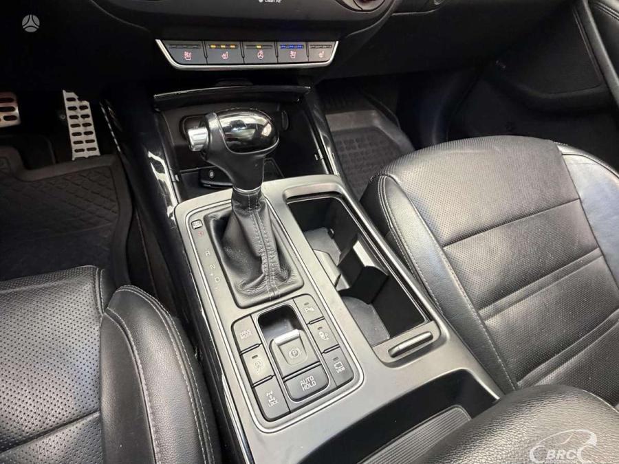 Melns Kia Sorento 2016 Viļņa, ar dzinēja tilpumu 2.20 L un nobraukumu 184 tūkst. km par 14500 €, foto 32 vietnē AUTOMOTO.COM.LV