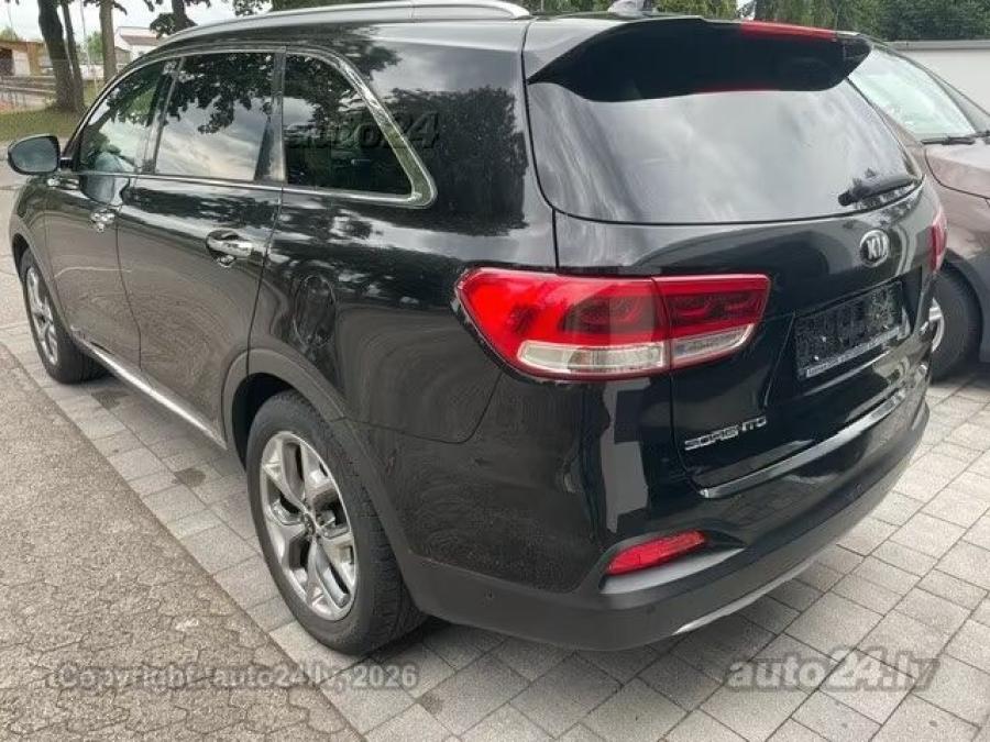 Melns Kia Sorento 2016 Tallina, ar dzinēja tilpumu 2.20 L un nobraukumu 141 tūkst. km par 18490 €, foto 3 vietnē AUTOMOTO.COM.LV