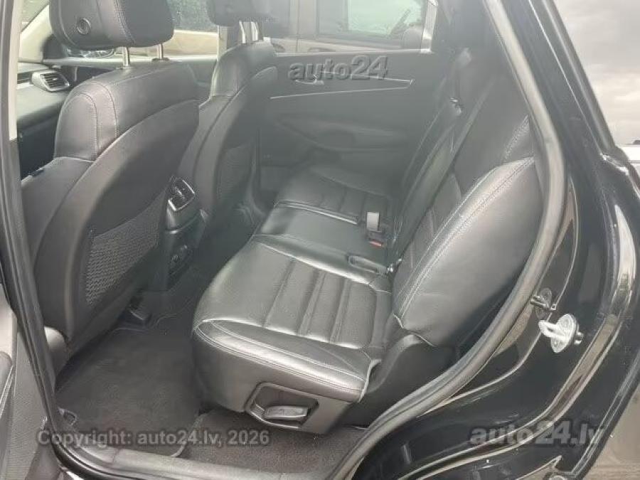 Melns Kia Sorento 2016 Tallina, ar dzinēja tilpumu 2.20 L un nobraukumu 141 tūkst. km par 18490 €, foto 8 vietnē AUTOMOTO.COM.LV