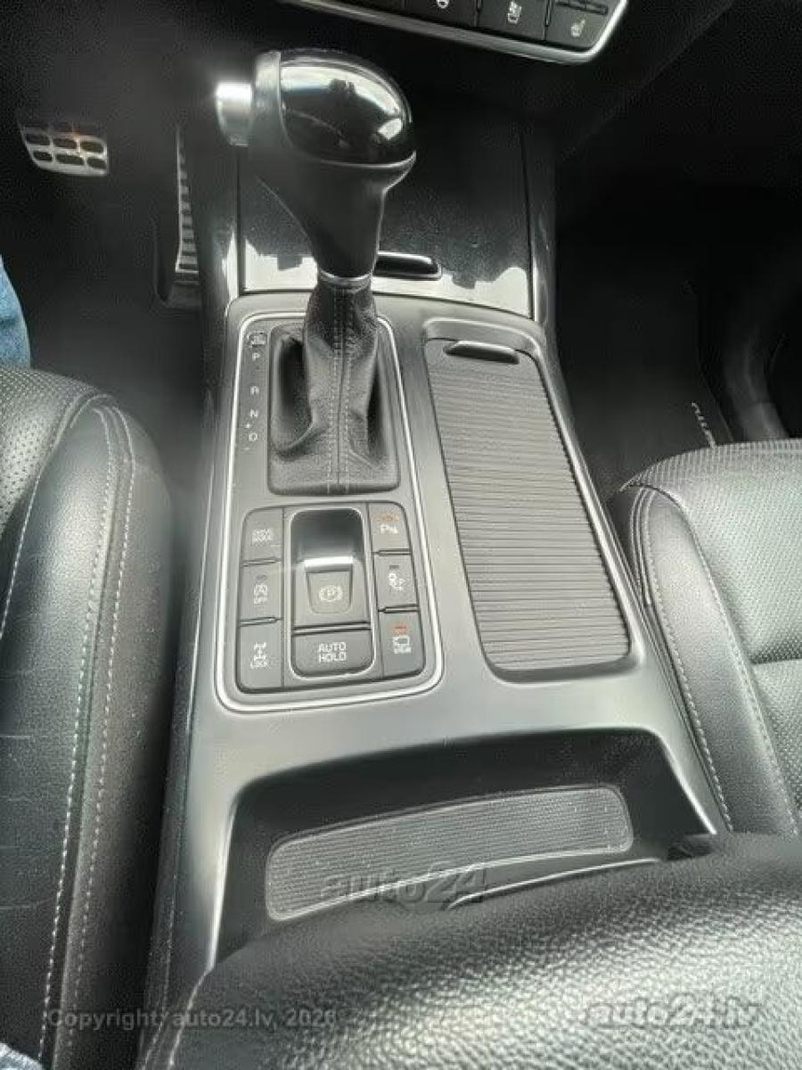 Melns Kia Sorento 2016 Tallina, ar dzinēja tilpumu 2.20 L un nobraukumu 141 tūkst. km par 18490 €, foto 14 vietnē AUTOMOTO.COM.LV