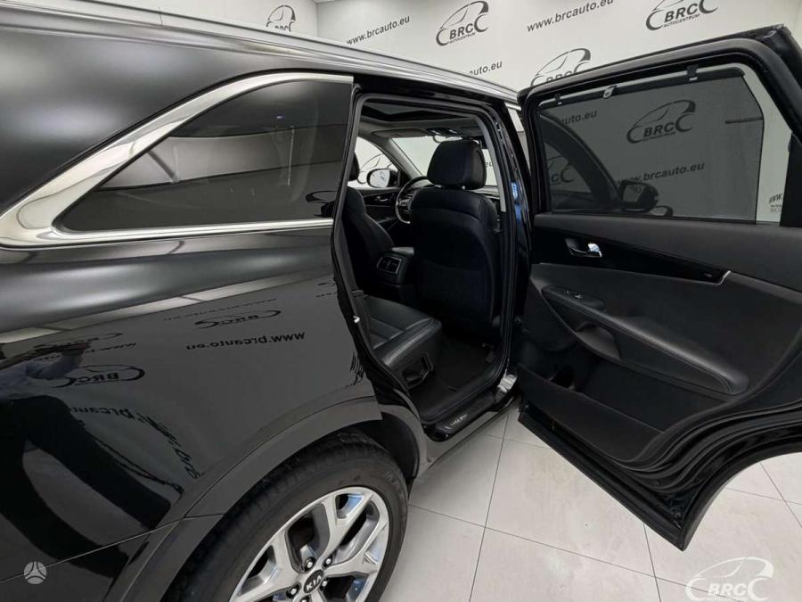 Melns Kia Sorento 2016 Viļņa, ar dzinēja tilpumu 2.20 L un nobraukumu 184 tūkst. km par 13900 €, foto 17 vietnē AUTOMOTO.COM.LV