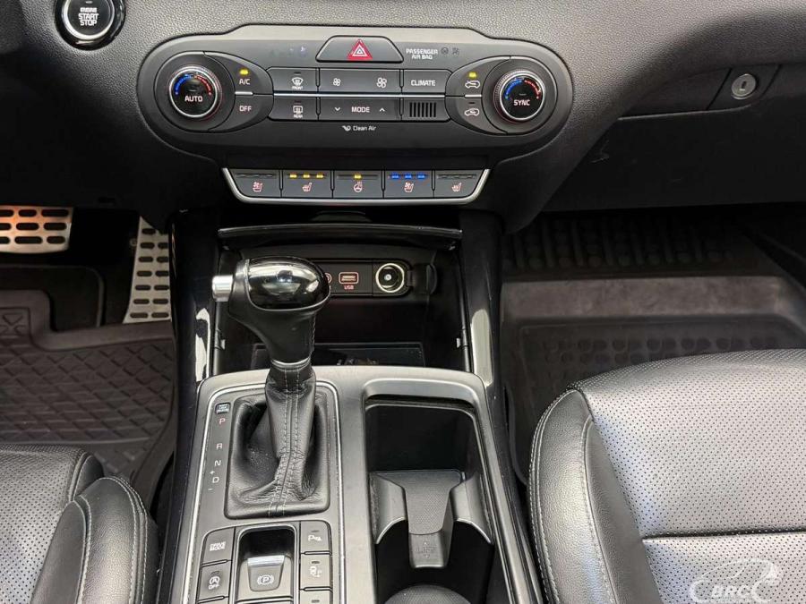 Melns Kia Sorento 2016 Viļņa, ar dzinēja tilpumu 2.20 L un nobraukumu 184 tūkst. km par 13900 €, foto 22 vietnē AUTOMOTO.COM.LV