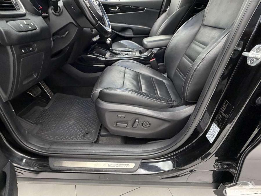 Melns Kia Sorento 2016 Viļņa, ar dzinēja tilpumu 2.20 L un nobraukumu 184 tūkst. km par 13900 €, foto 27 vietnē AUTOMOTO.COM.LV