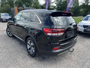 Melns Kia Sorento 2016 Alīta, ar dzinēja tilpumu 2.20 L un nobraukumu 188 tūkst. km par 15400 €, foto 4 vietnē AUTOMOTO.COM.LV