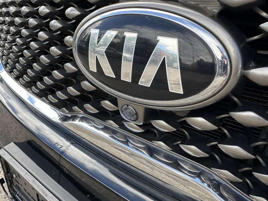 Melns Kia Sorento 2016 Alīta, ar dzinēja tilpumu 2.20 L un nobraukumu 188 tūkst. km par 15400 €, foto 9 vietnē AUTOMOTO.COM.LV