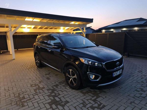 Black Kia Sorento 2016 in Klaipeda, with an engine capacity of 2.00 L and mileage of 105 thousand km for 5500 €, photo 2 on AUTOMOTO.COM.LV