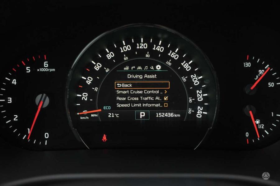 Black Kia Sorento 2016 in Vilnius, with an engine capacity of 2.20 L and mileage of 153 thousand km for 16200 €, photo 28 on AUTOMOTO.COM.LV