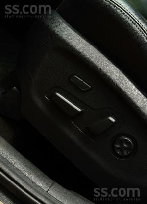 Melns Kia Sorento 2016 Rīga, ar dzinēja tilpumu 2.20 L un nobraukumu 187 tūkst. km par 16599 €, foto 11 vietnē AUTOMOTO.COM.LV