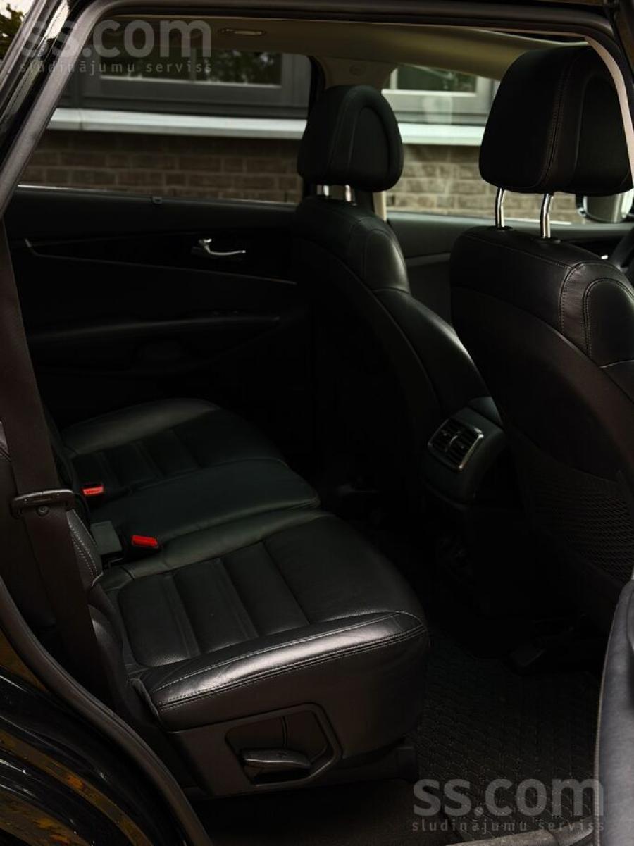 Melns Kia Sorento 2016 Rīga, ar dzinēja tilpumu 2.20 L un nobraukumu 187 tūkst. km par 16599 €, foto 13 vietnē AUTOMOTO.COM.LV