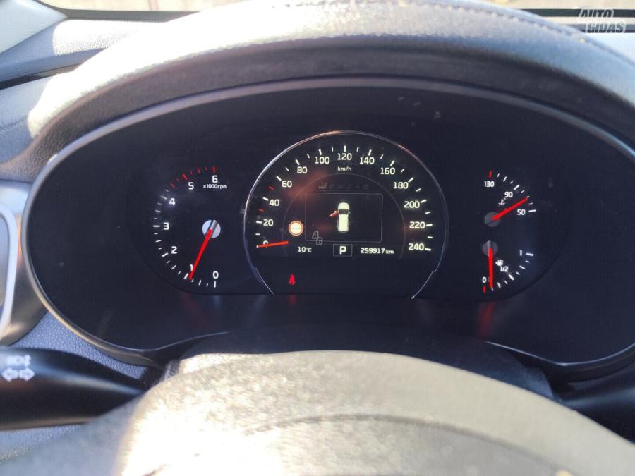 Black Kia Sorento 2017 in Siauliai, with an engine capacity of 2.20 L and mileage of 259 thousand km for 14900 €, photo 11 on AUTOMOTO.COM.LV