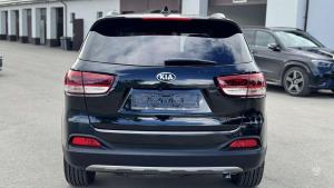 Black Kia Sorento 2017 in Telschi, with an engine capacity of 2.20 L and mileage of 157 thousand km for 17300 €, photo 8 on AUTOMOTO.COM.LV