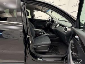 Melns Kia Sorento 2017 Viļņa, ar dzinēja tilpumu 3.34 L un nobraukumu 223 tūkst. km par 8900 €, foto 6 vietnē AUTOMOTO.COM.LV