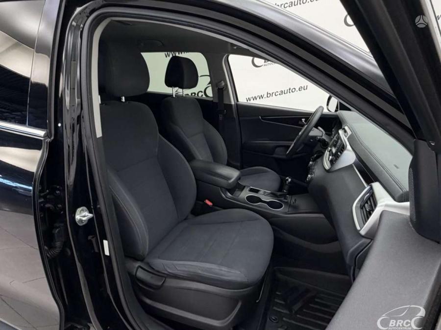 Melns Kia Sorento 2017 Viļņa, ar dzinēja tilpumu 3.34 L un nobraukumu 223 tūkst. km par 8900 €, foto 9 vietnē AUTOMOTO.COM.LV