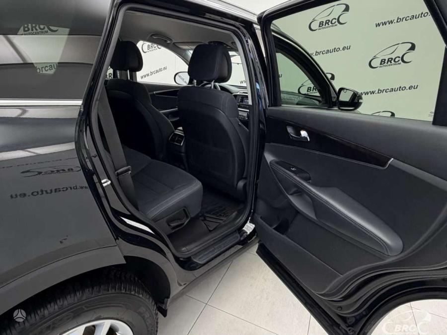 Melns Kia Sorento 2017 Viļņa, ar dzinēja tilpumu 3.34 L un nobraukumu 223 tūkst. km par 8900 €, foto 14 vietnē AUTOMOTO.COM.LV