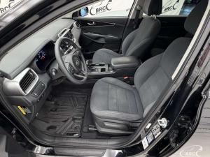 Melns Kia Sorento 2017 Viļņa, ar dzinēja tilpumu 3.34 L un nobraukumu 223 tūkst. km par 8900 €, foto 23 vietnē AUTOMOTO.COM.LV