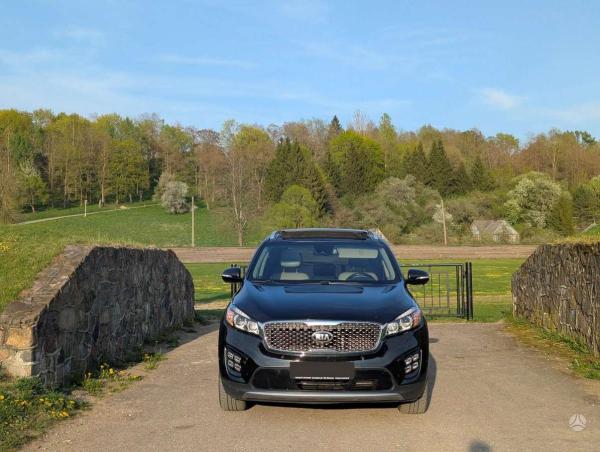 Melns Kia Sorento 2017 Kauņa, ar dzinēja tilpumu 2.20 L un nobraukumu 186 tūkst. km par 15300 €, foto 2 vietnē AUTOMOTO.COM.LV