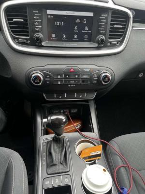 Черный Киа Соренто 2017 в Вильнюс, объемом двигателя 2.36 л и пробегом 110 тыс. км за 15800 €, фото 8 на AUTOMOTO.COM.LV