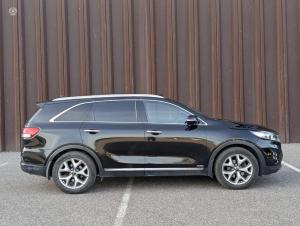 Melns Kia Sorento 2017 Kauņa, ar dzinēja tilpumu 2.20 L un nobraukumu 188 tūkst. km par 14800 €, foto  vietnē AUTOMOTO.COM.LV