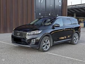 Black Kia Sorento 2017 in Kaunas, with an engine capacity of 2.20 L and mileage of 188 thousand km for 14800 €, photo 4 on AUTOMOTO.COM.LV