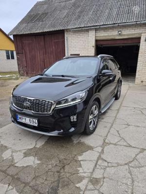 Melns Kia Sorento 2018 Mažeikiai, ar dzinēja tilpumu 2.20 L un nobraukumu 115 tūkst. km par 18000 €, foto 5 vietnē AUTOMOTO.COM.LV